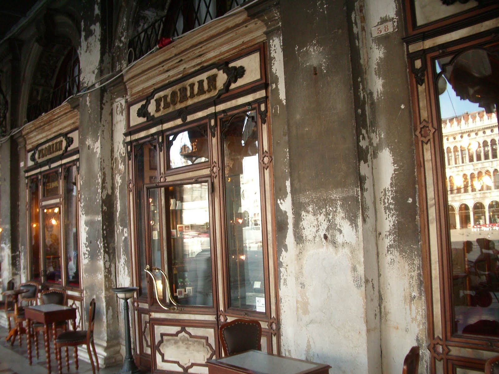 BREVE STORIA DEL CAFFE’, TRA LEGGENDE, ANEDDOTI E QUALCHE DATA… - Caffè ... BREVE STORIA DEL CAFFE’, TRA LEGGENDE, ANEDDOTI E QUALCHE DATA… - Caffè ...